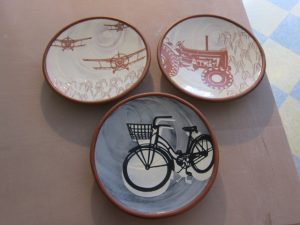 Great Tutorial on handbuilding plates – Kawartha Potters' Guild
